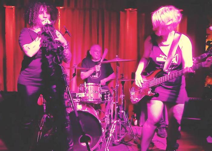 La Mendiga – Yuzin – Agenda Cultural y venta de entradas